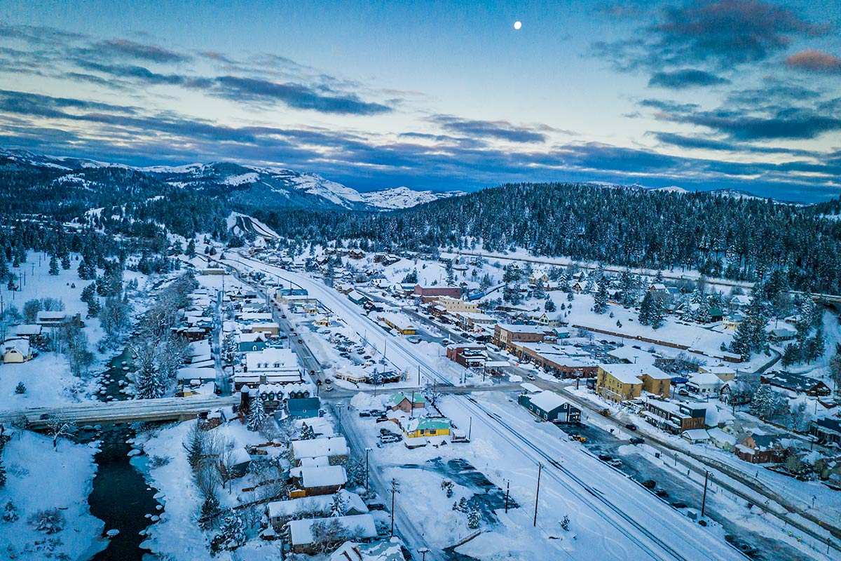 March Snow in Truckee Tahoe: A Historical Perspective - Val Videgain